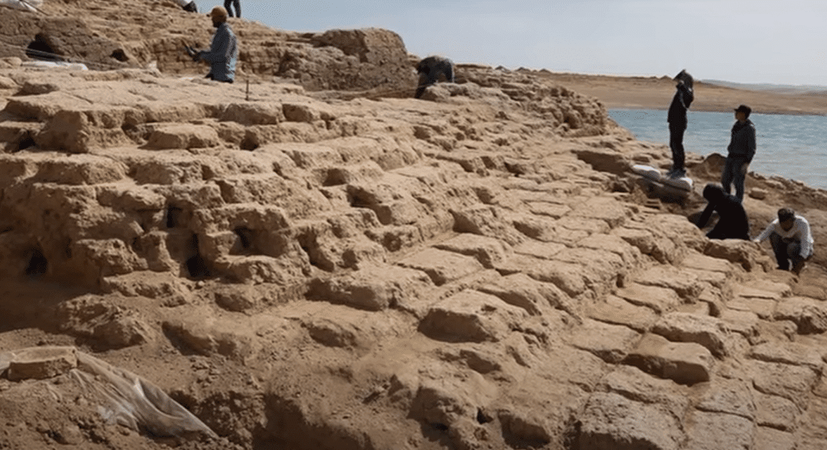 Ancient Mittani Empire City Resurfaces from Tigris River